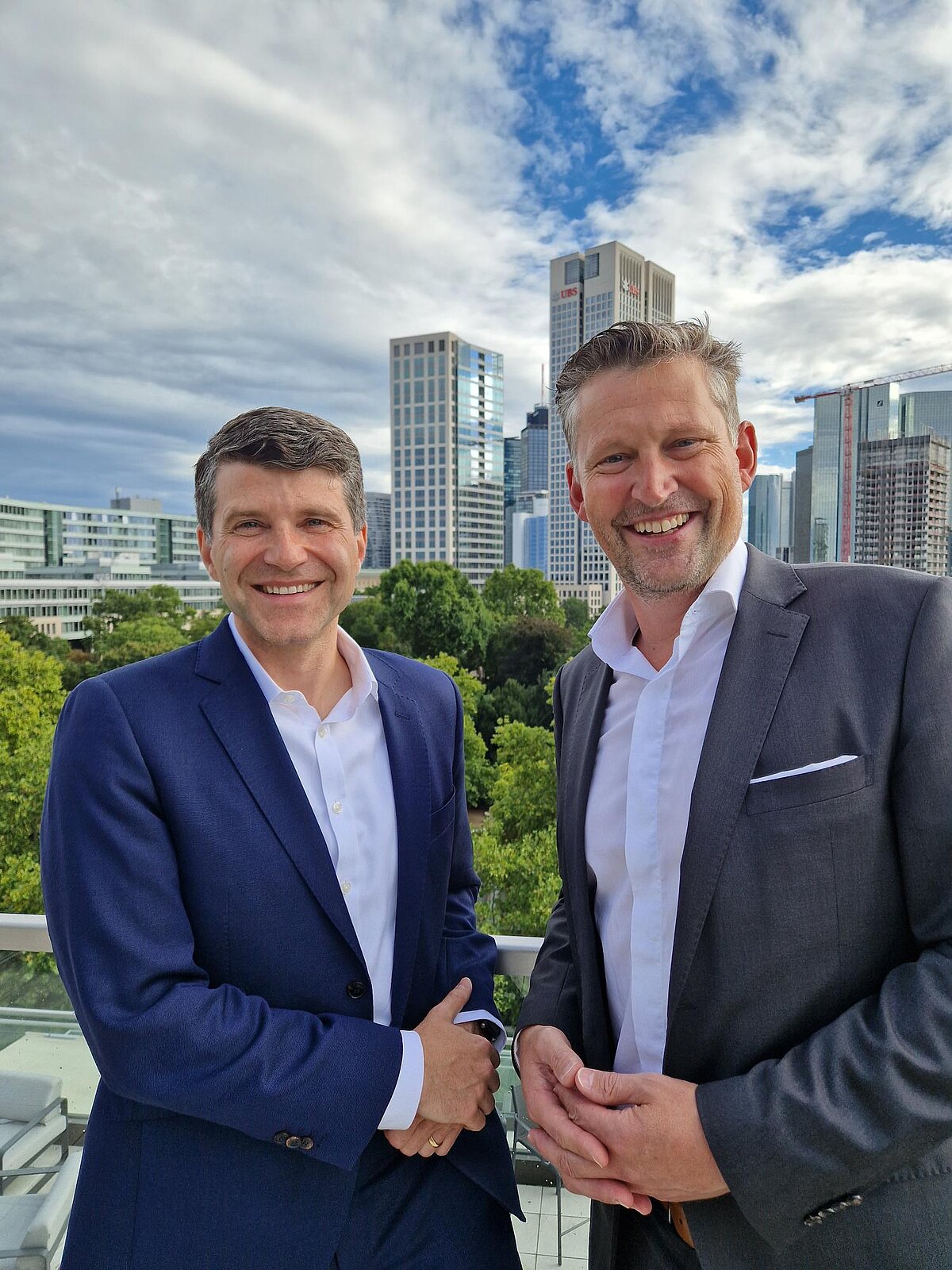 Staffelstabübergabe in der Art-Invest Real Estate Niederlassung ...